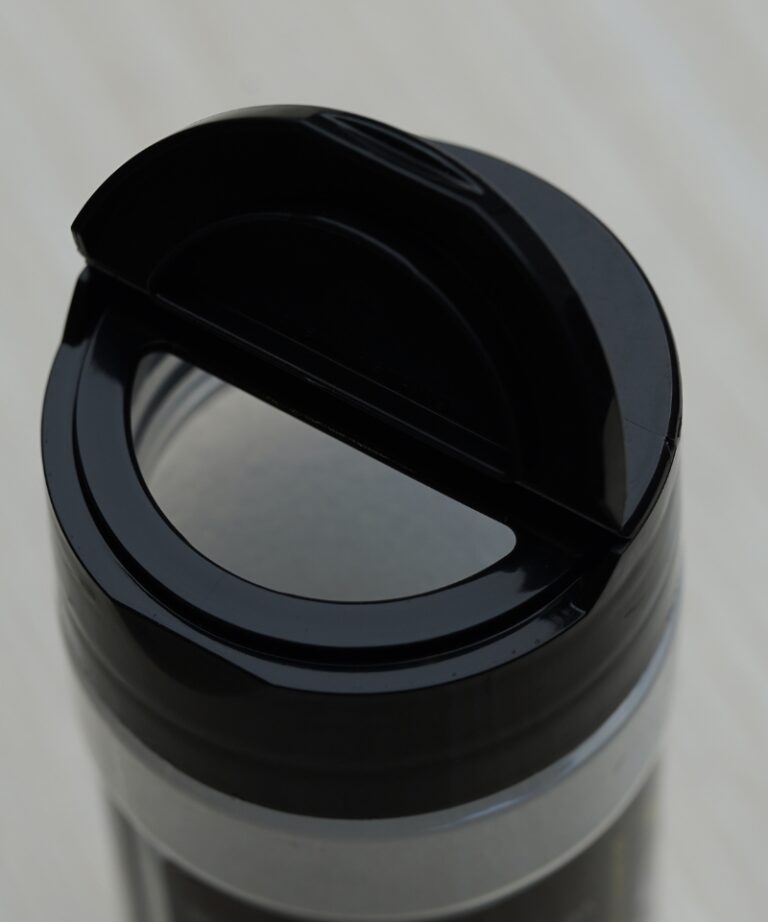 ボトル（8g） | 革新的な滑り止め | CHALKLESS