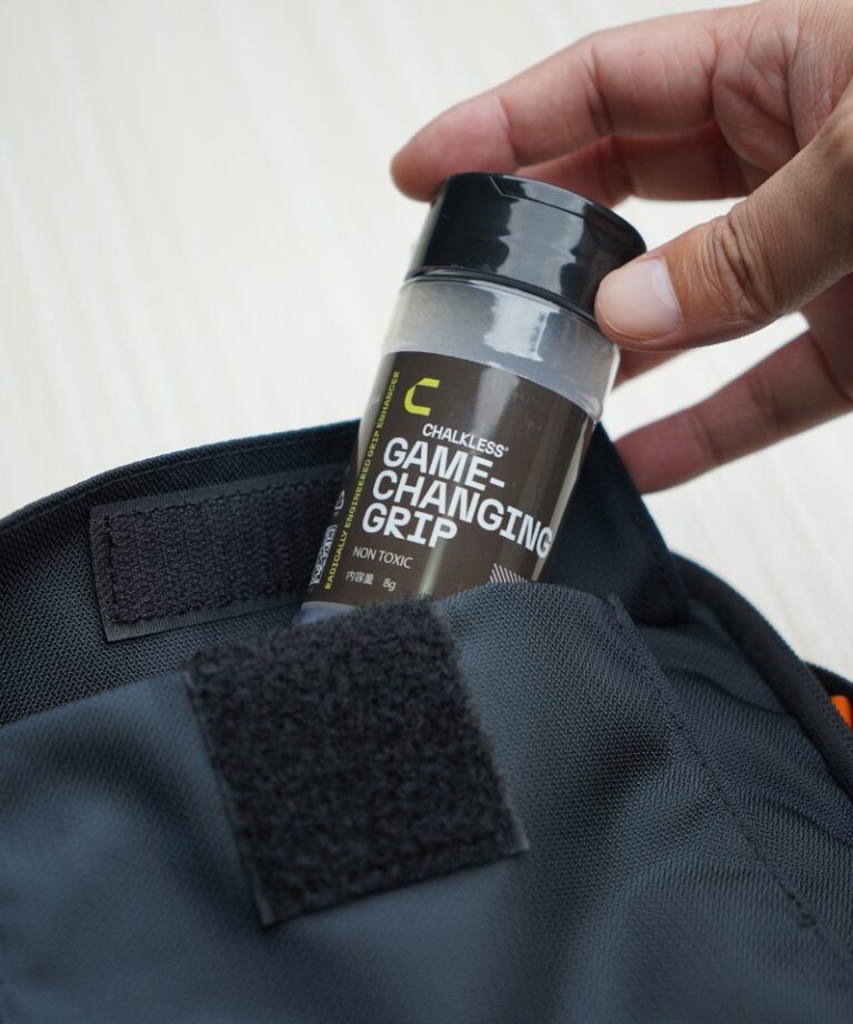 ボトル（8g） | 革新的な滑り止め | CHALKLESS